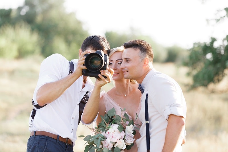 What Should Photographers Wear At Weddings 